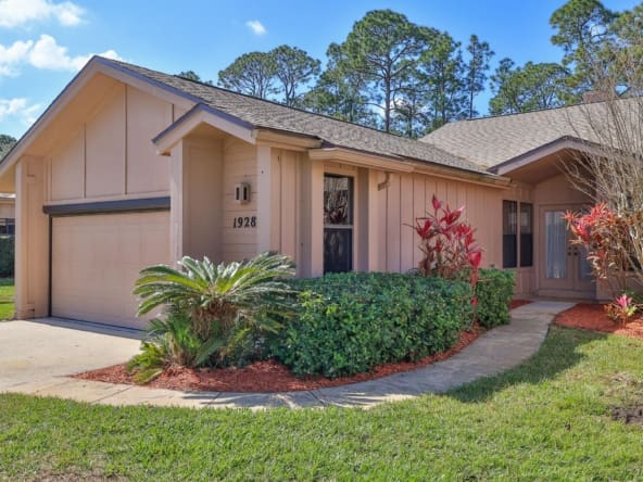 Best Airparks & Fly-in Communities in Florida - AV8 Realty